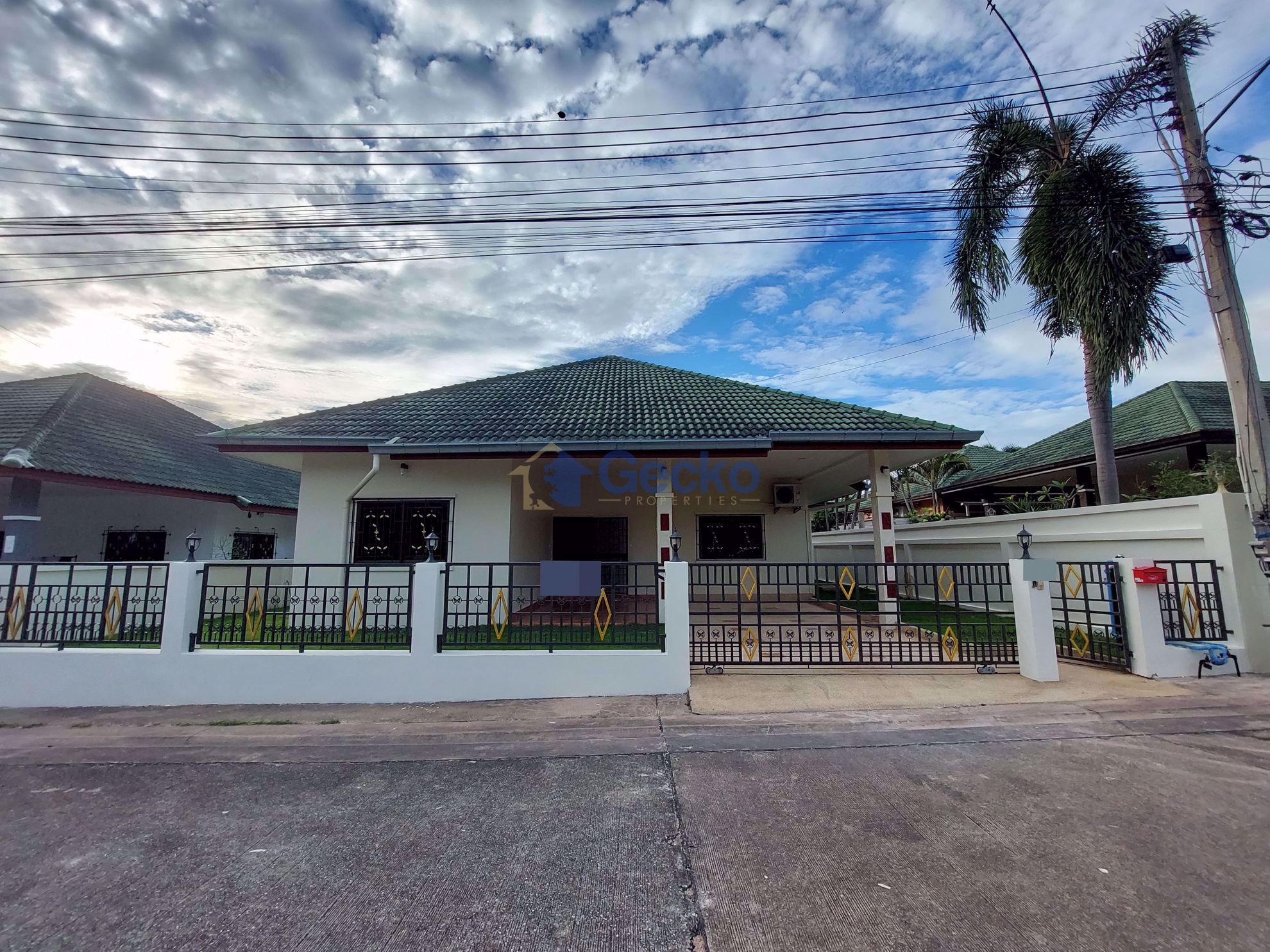 3 Bedroom House for sale in Nong Pla Lai, Chon Buri | Dot Property