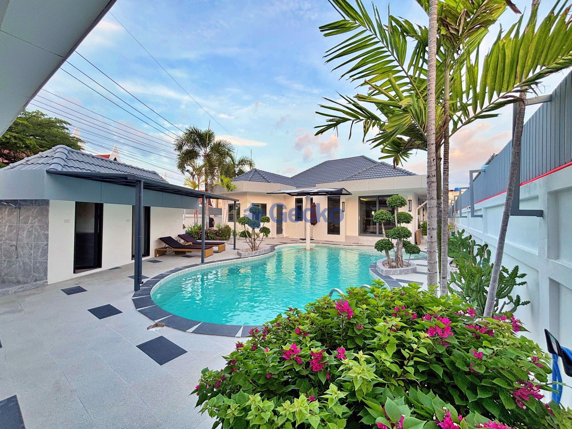 6 Bedroom House for sale at The Mountain Eakmongkol | Dot Property