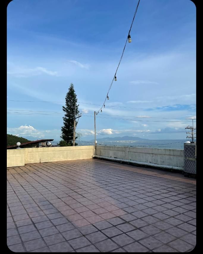 House for Sale in Tagaytay City, Calabarzon for ₱40,000,000 | U2477309