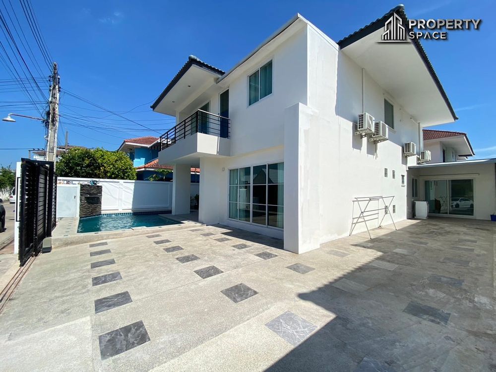 6 Bedroom Villa for sale at View Point Villas | Dot Property