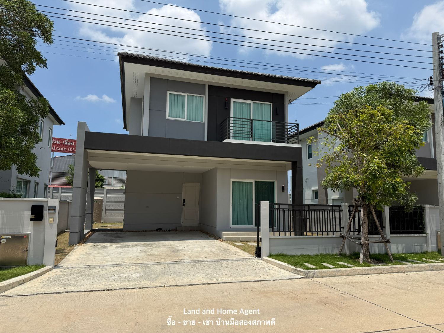 4 Bedroom House for sale at Centro Bangna-Srinakarin | Dot Property
